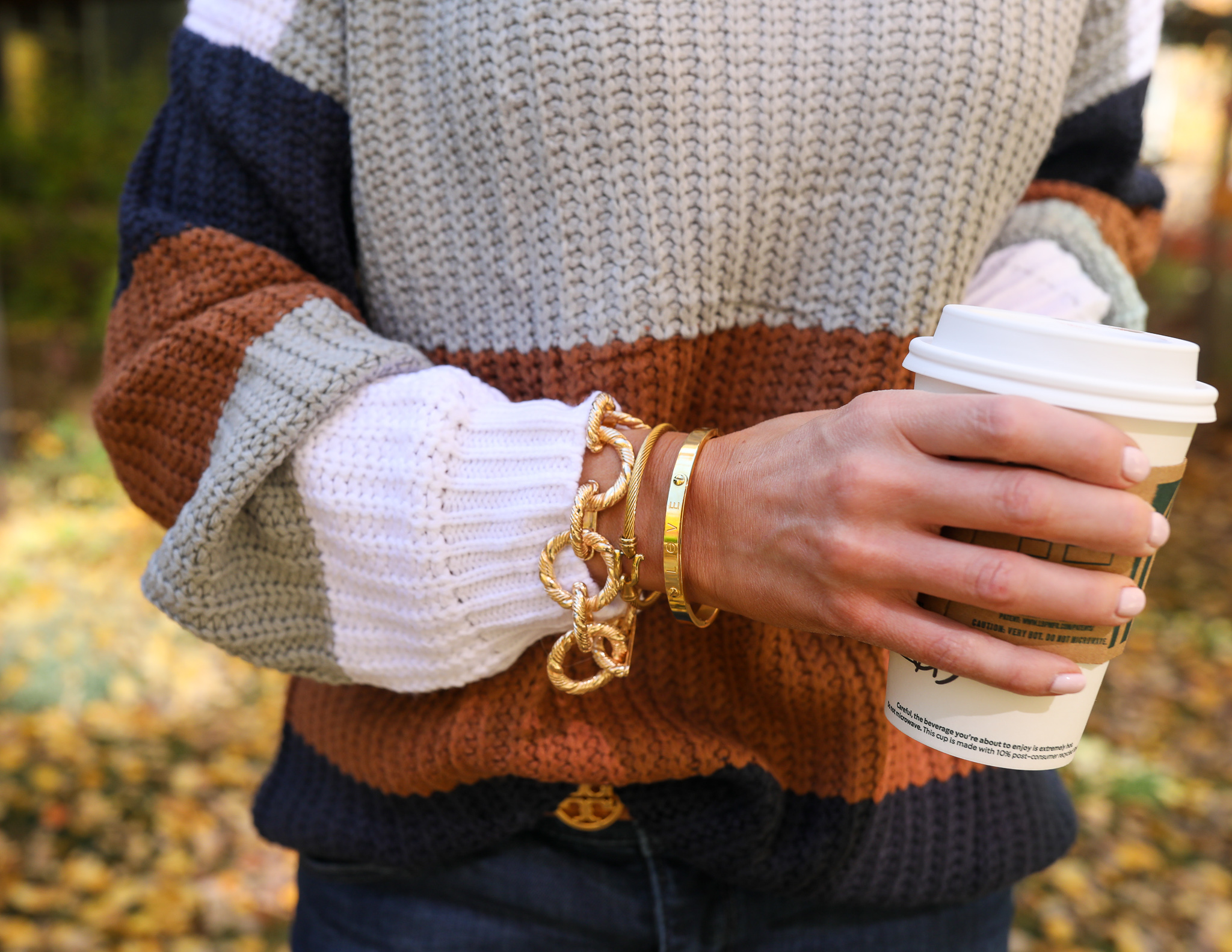 12 Thanksgiving Outfit Ideas | Affordable Holiday Styles - joyfully so
